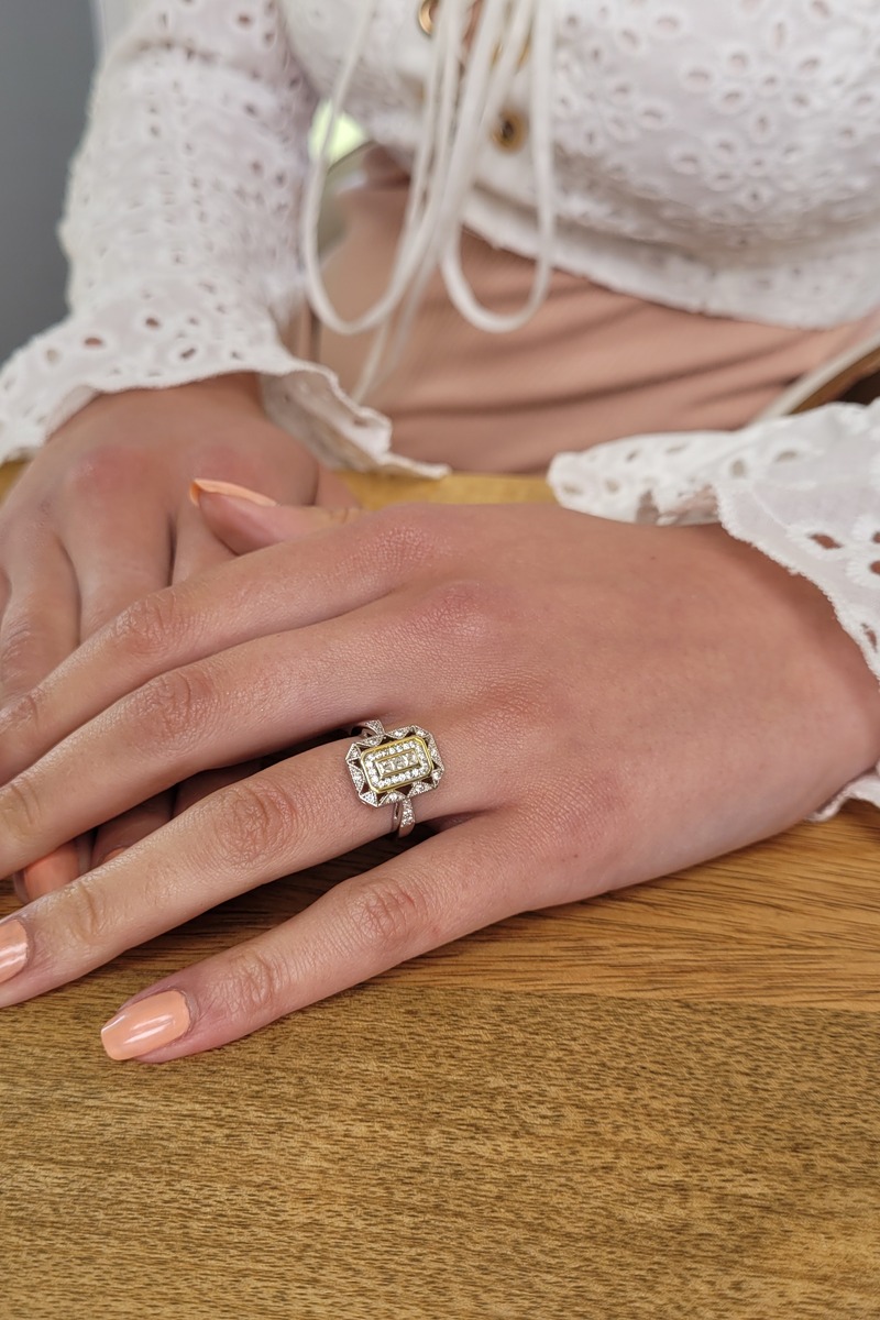 Isabelle Stickland | Fresh Agents Hands and Feet Model