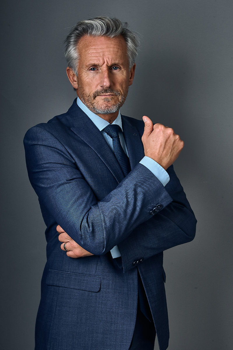 Simon Richards-Cole | Fresh Agents Commercial Classic Model