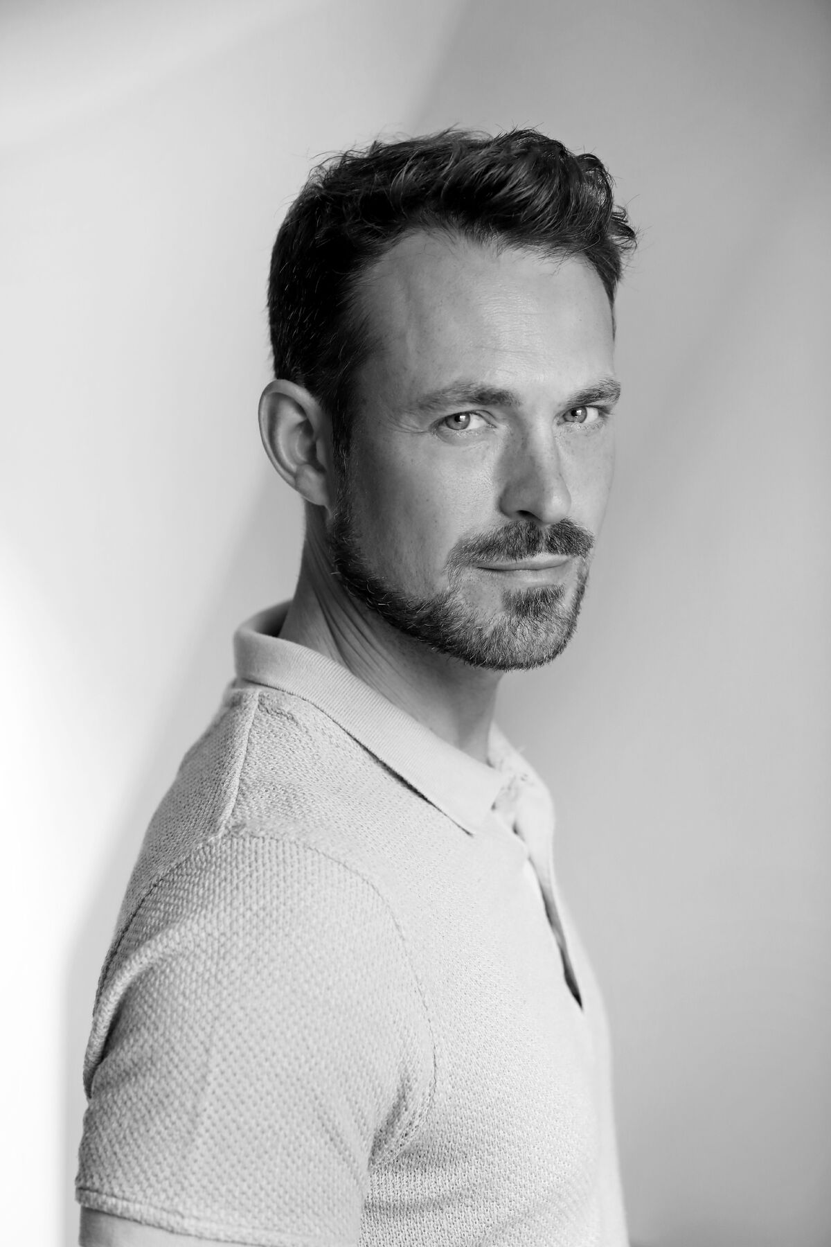 Jules Knight | Fresh Agents Commercial Classic Model