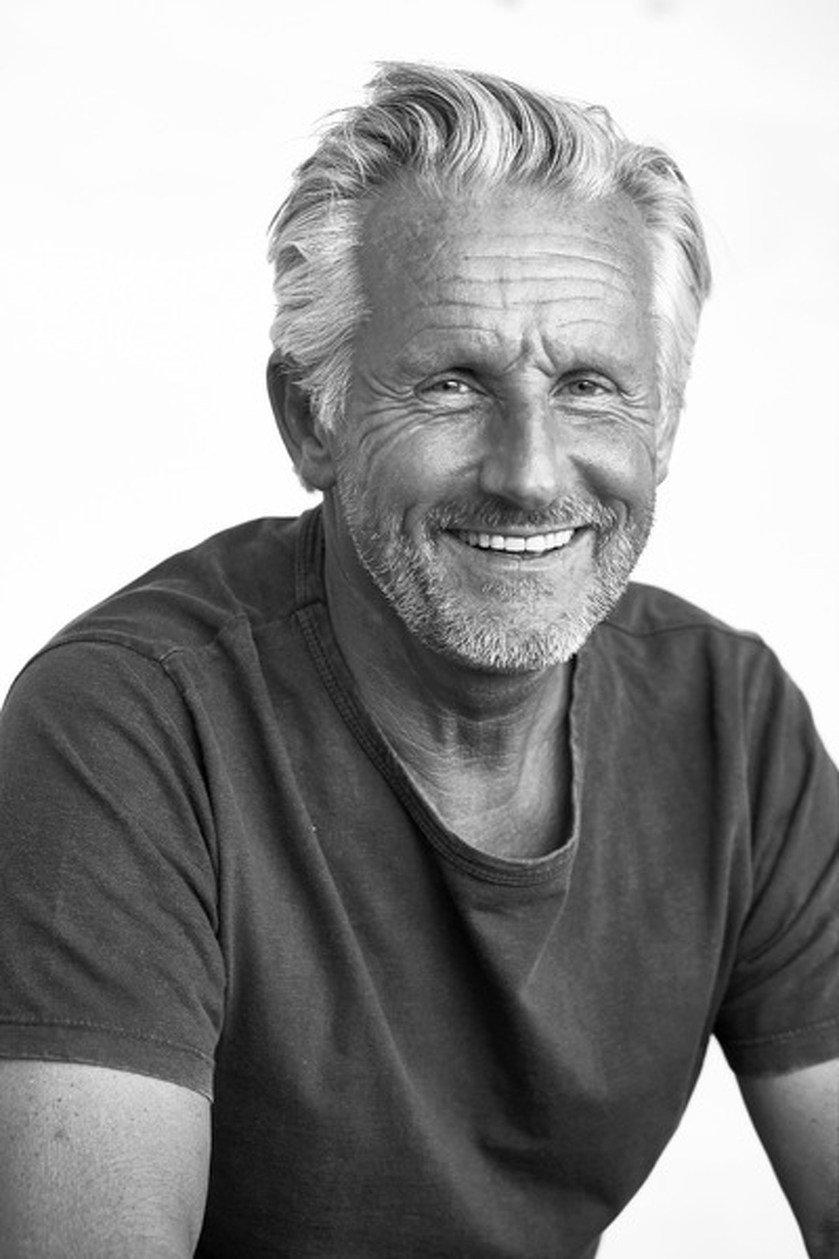 Simon Richards-Cole | Fresh Agents Commercial Classic Model