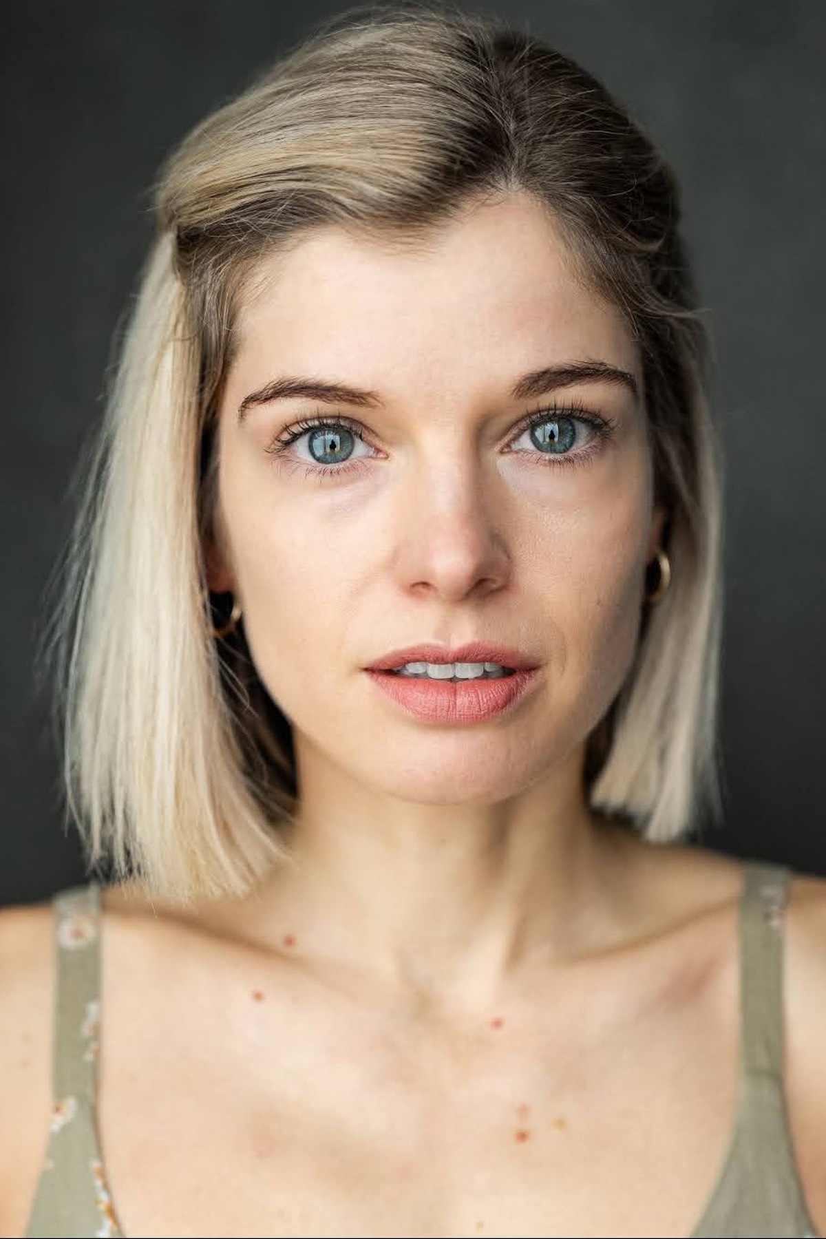 Felicity Bown | Fresh Agents Commercial Model