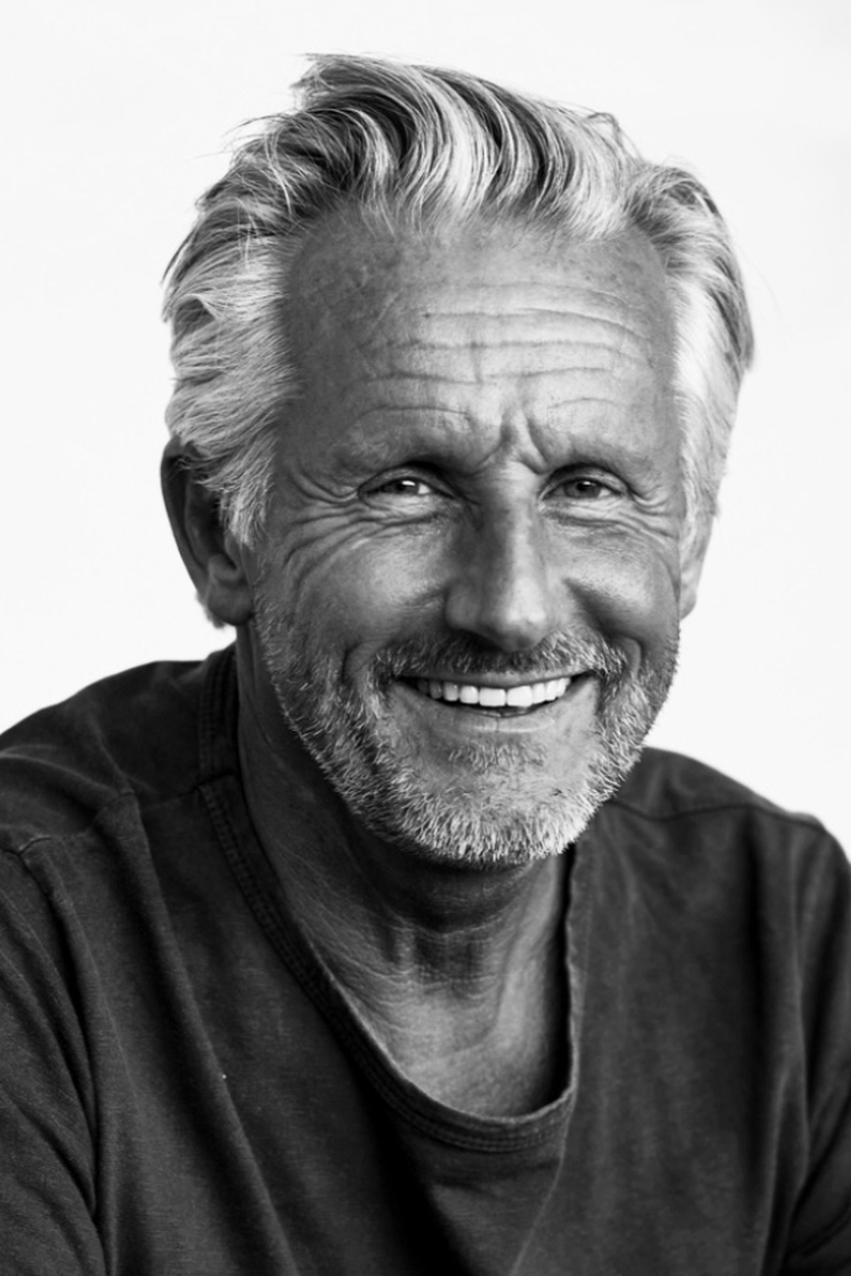 Simon Richards-Cole | Fresh Agents Commercial Classic Model