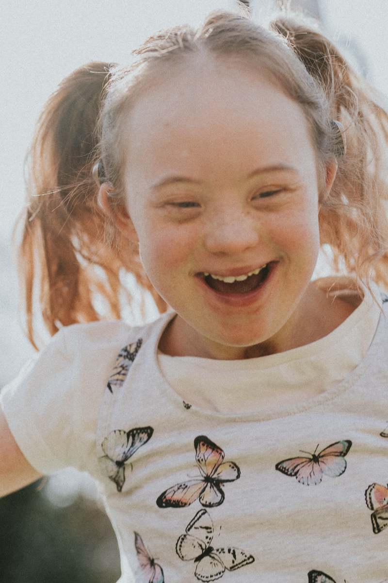 Holly Allan | Fresh Agents Commercial Inclusive Model