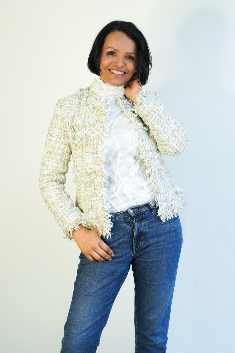 Sushma Pugalia | Fresh Agents Real and Relatable Artist
